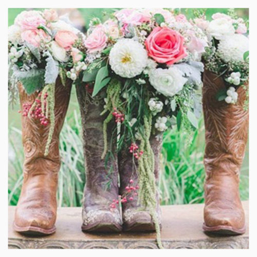 Versatile DIY Country Wedding Decorations - The Ocoee River Barn